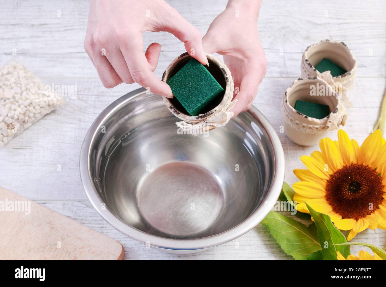 Florist at work: How to make simple floral arrangement with sunflowers ...