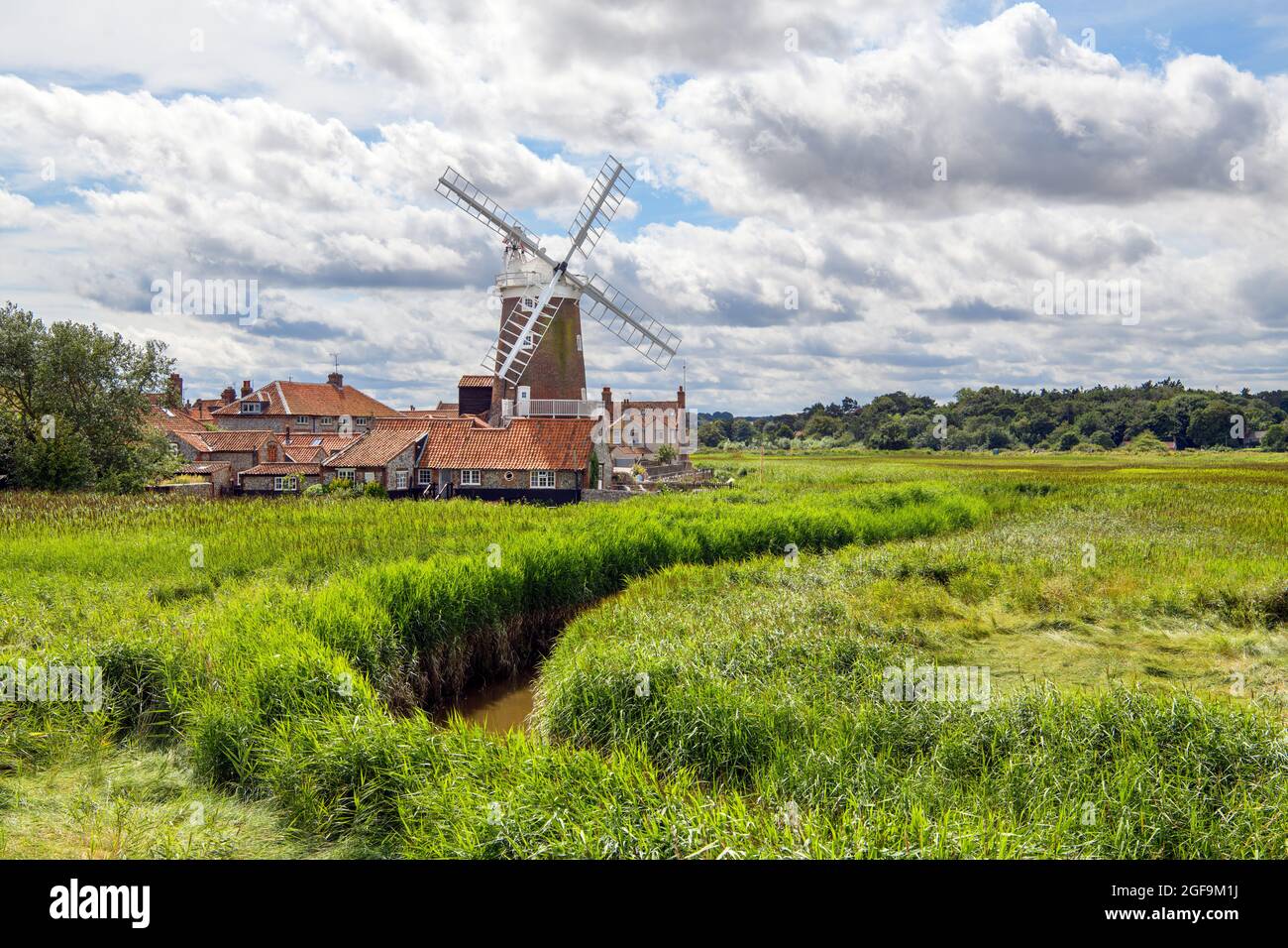 Windmill, Cley-next-the-Sea, Norfolk, East Anglia, England, UK Stock ...