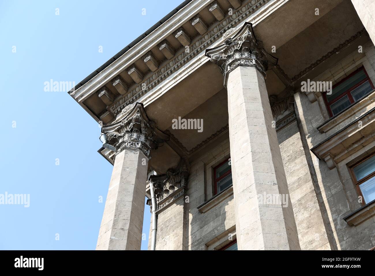 Roof with columns of an old building Stock Photo - Alamy