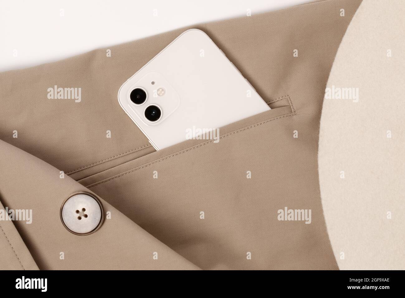 Beige trench hi-res stock photography and images - Alamy
