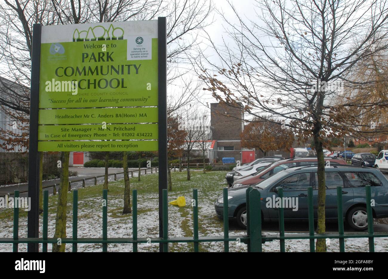 PARK COMMUNITY SCHOOL, LEIGH PARK, HANTS PIC MIKE WALKER, 2009 Stock ...