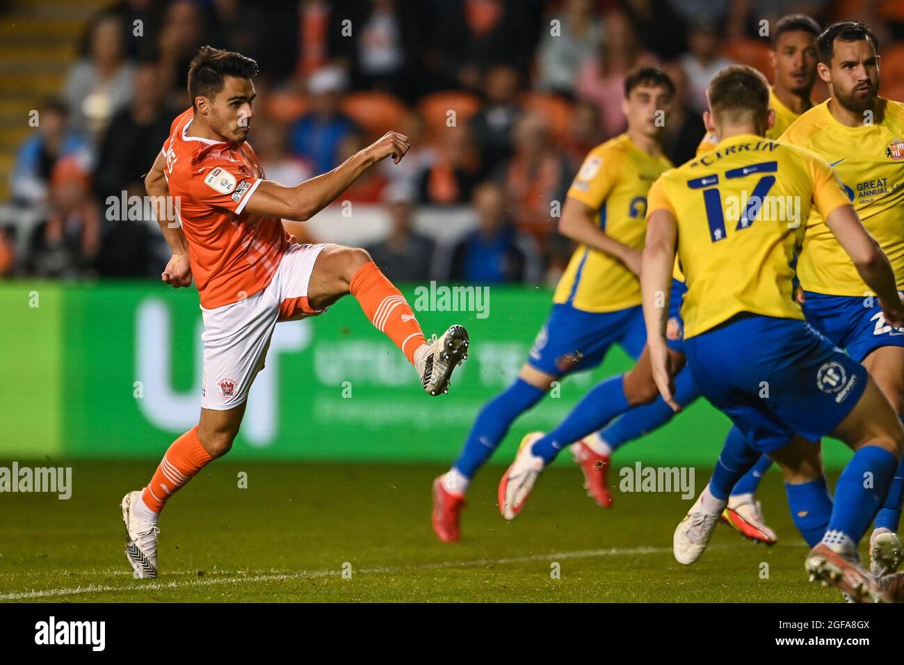 Reece james goal hi-res stock photography and images - Alamy