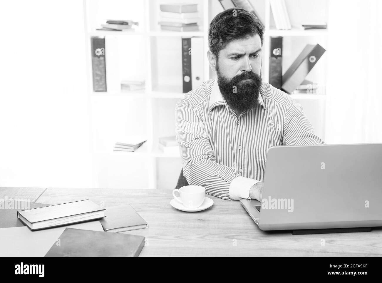 Freelancing platform hi-res stock photography and images - Alamy