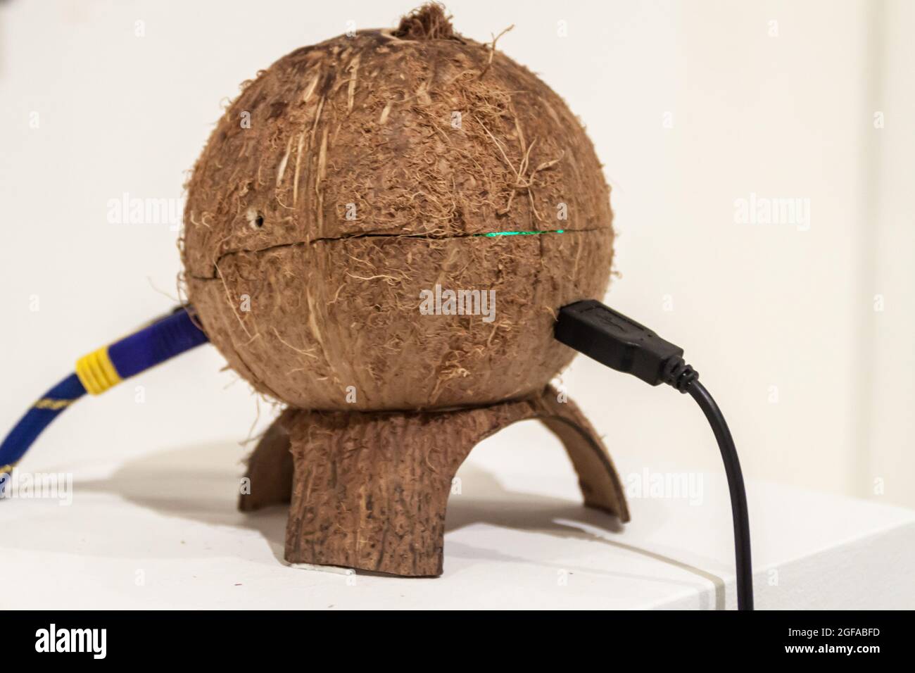 CARTAGENA, COLOMBIA - AUGUST 29, 2015: Computer located in a coconut ...