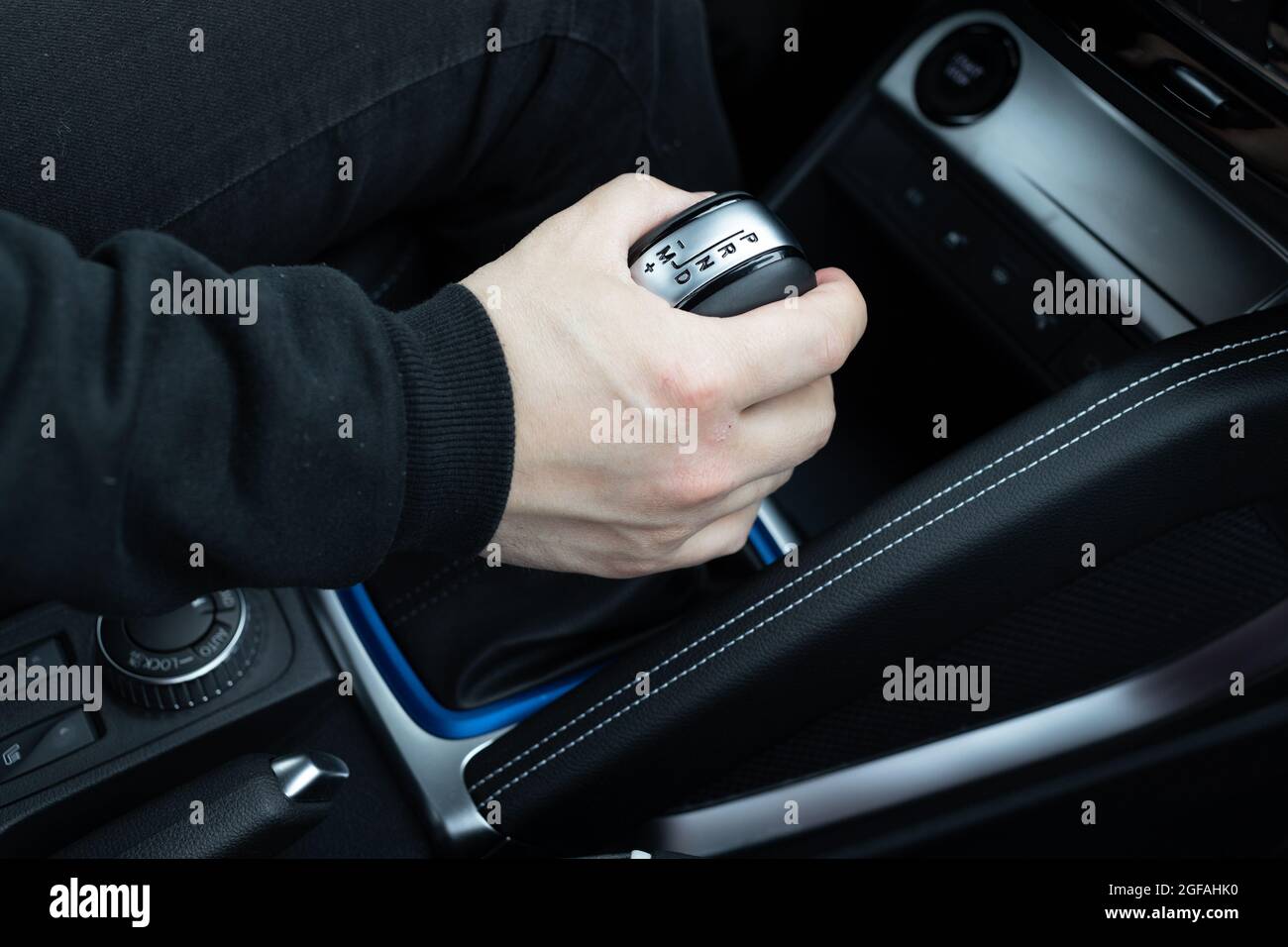 Man hand on an automatic gear stick hi-res stock photography and images ...
