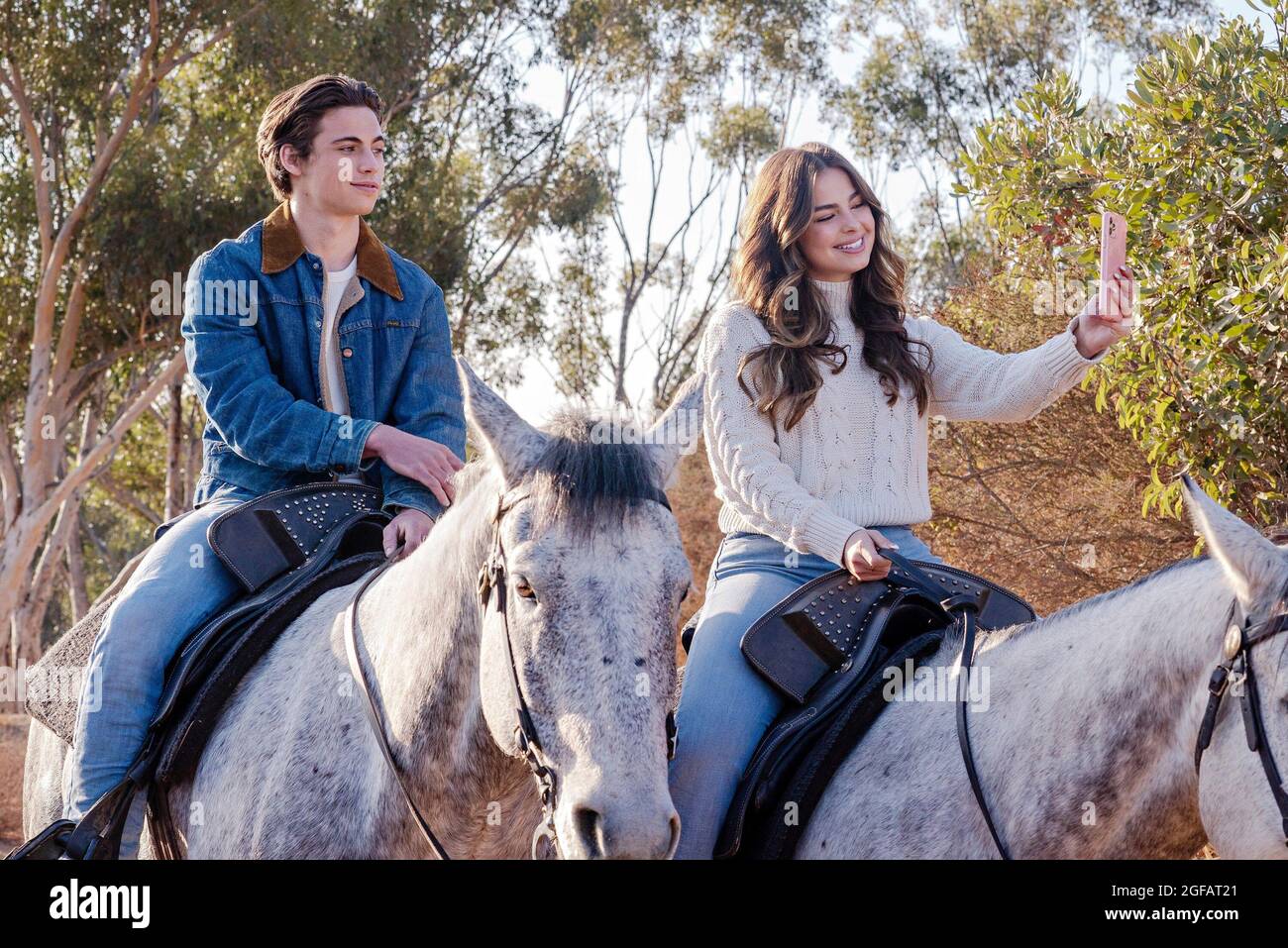 HE'S ALL THAT, from left: Tanner Buchanan, Addison Rae, 2021. ph: Kevin ...