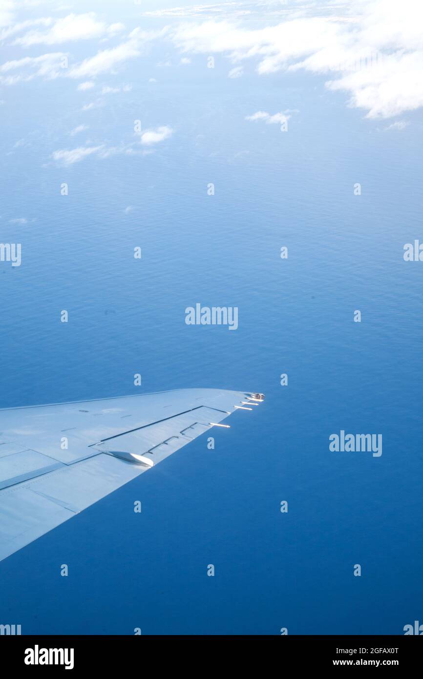 Oahu island from the plane hi-res stock photography and images - Alamy