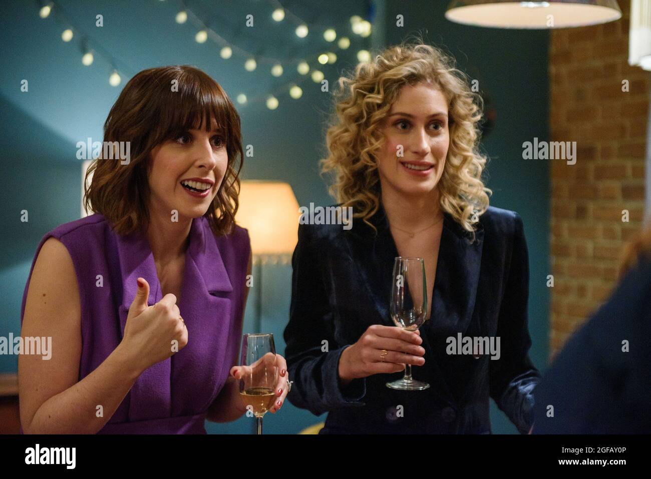 VALERIA, from left: Paula Malia, Teresa Riott, (Season 2, ep. 207 ...