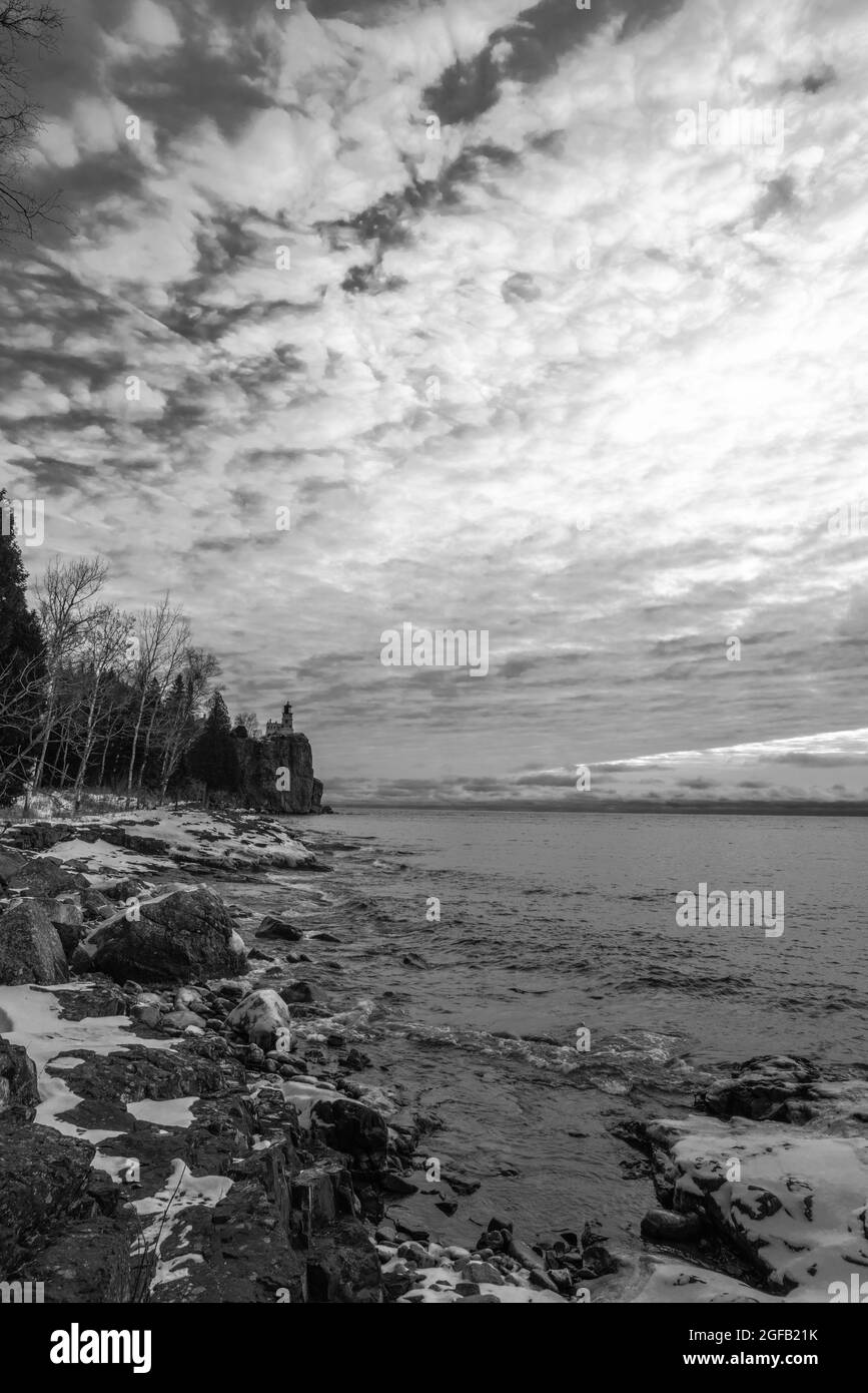 Split rock lighthouse on cliff Black and White Stock Photos & Images ...