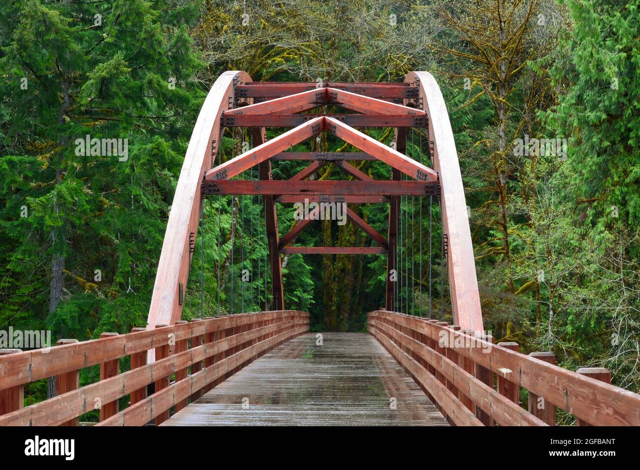 Umpqua river bridge hi-res stock photography and images - Alamy