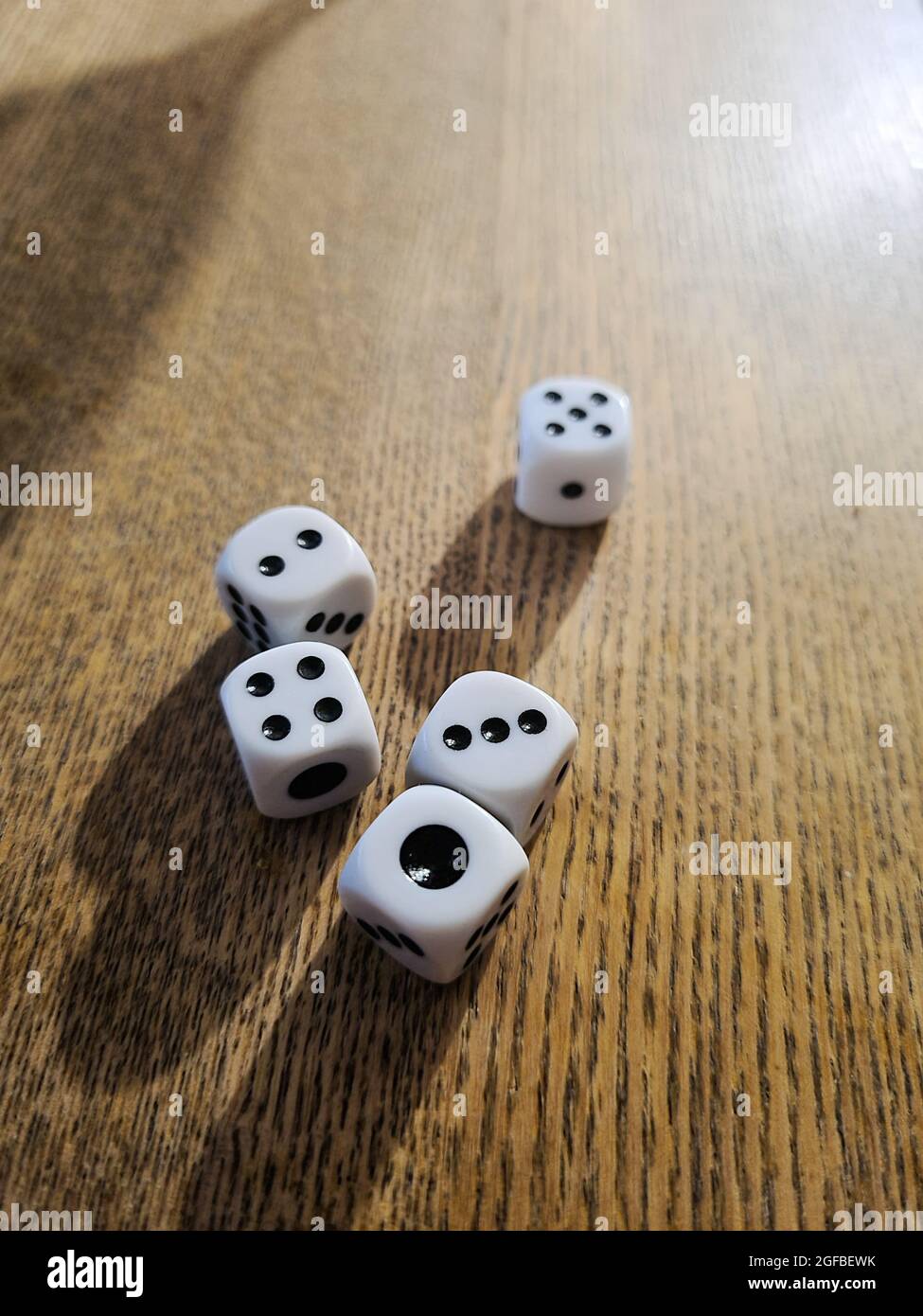 Five dice number one hi-res stock photography and images - Alamy