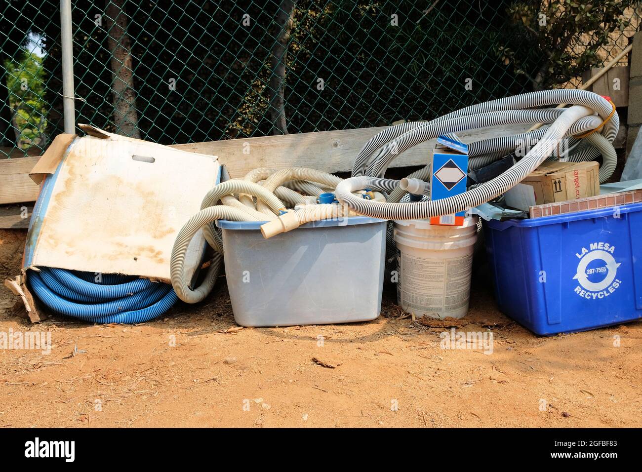 Swimming pool hose pipe hi-res stock photography and images - Alamy