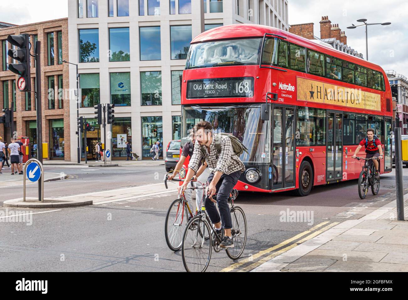 London shared bikes hi-res stock photography and images - Alamy