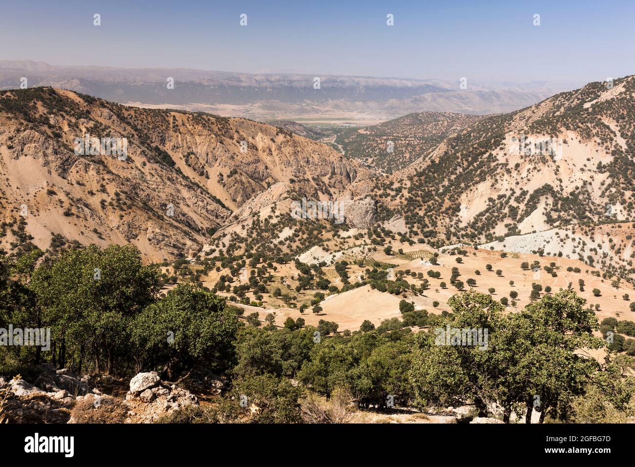 Trekking on Zagros mountains, around presumed battle field of "Persian ...