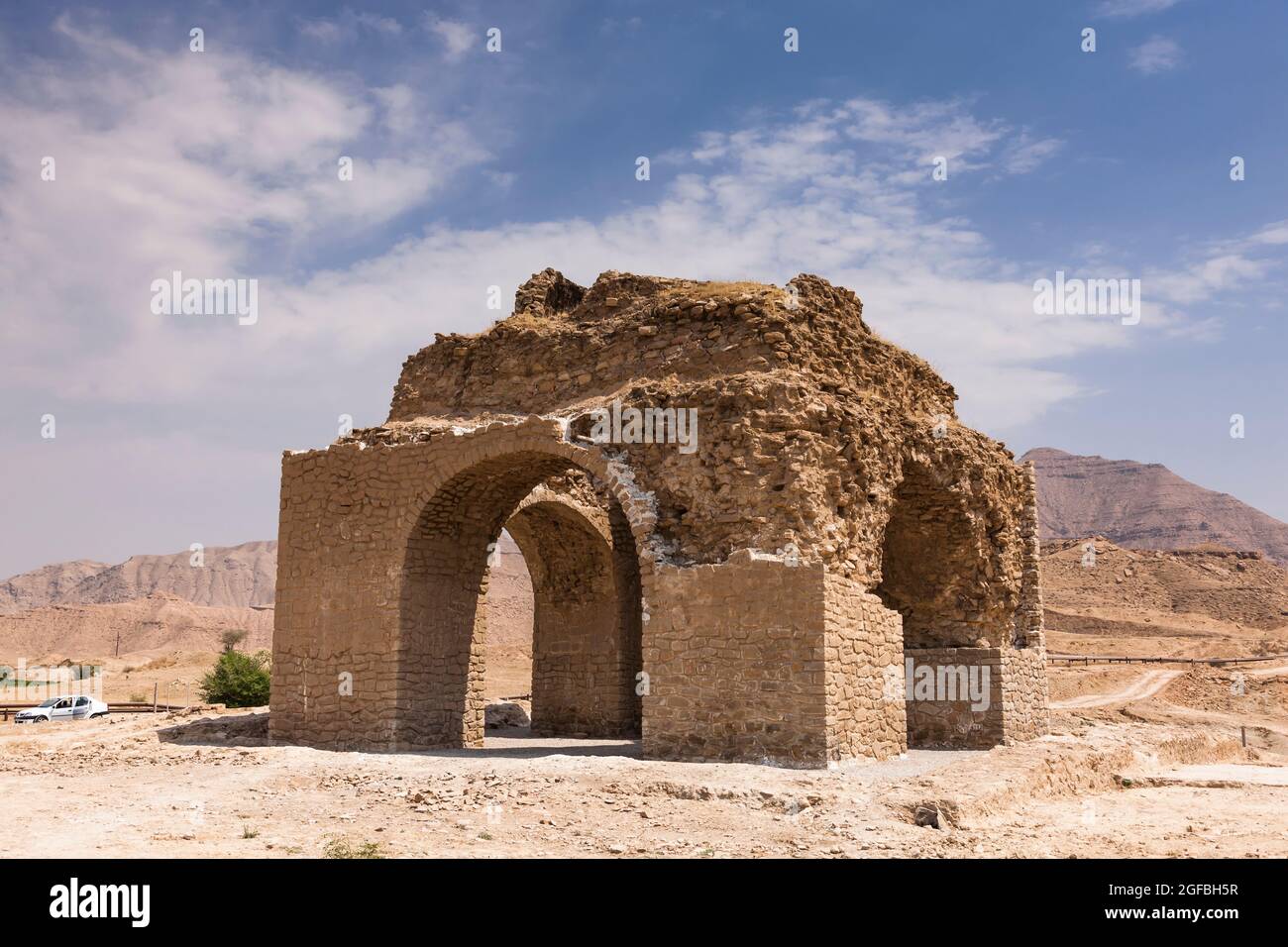 Sassanid architecture hi-res stock photography and images - Alamy