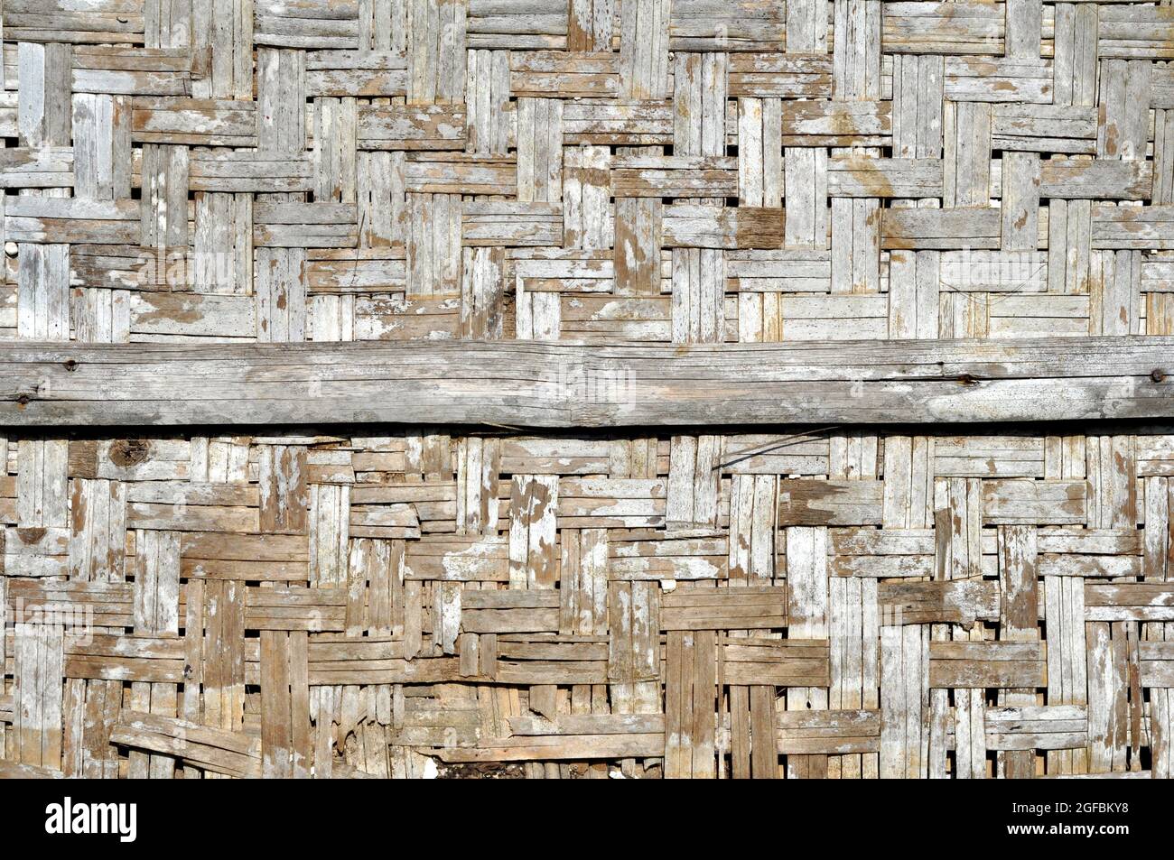 Old woven bamboo wall background texture Stock Photo - Alamy