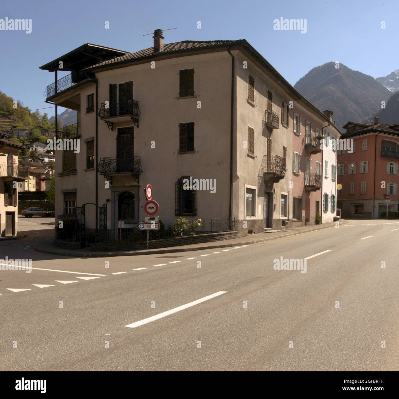 Village scene in the Italian-speaking part of Grisons, Swiss Alps Stock ...