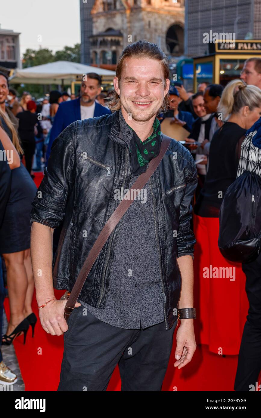 Berlin, Germany. 24th Aug, 2021. Tobias Schenke comes to the German ...