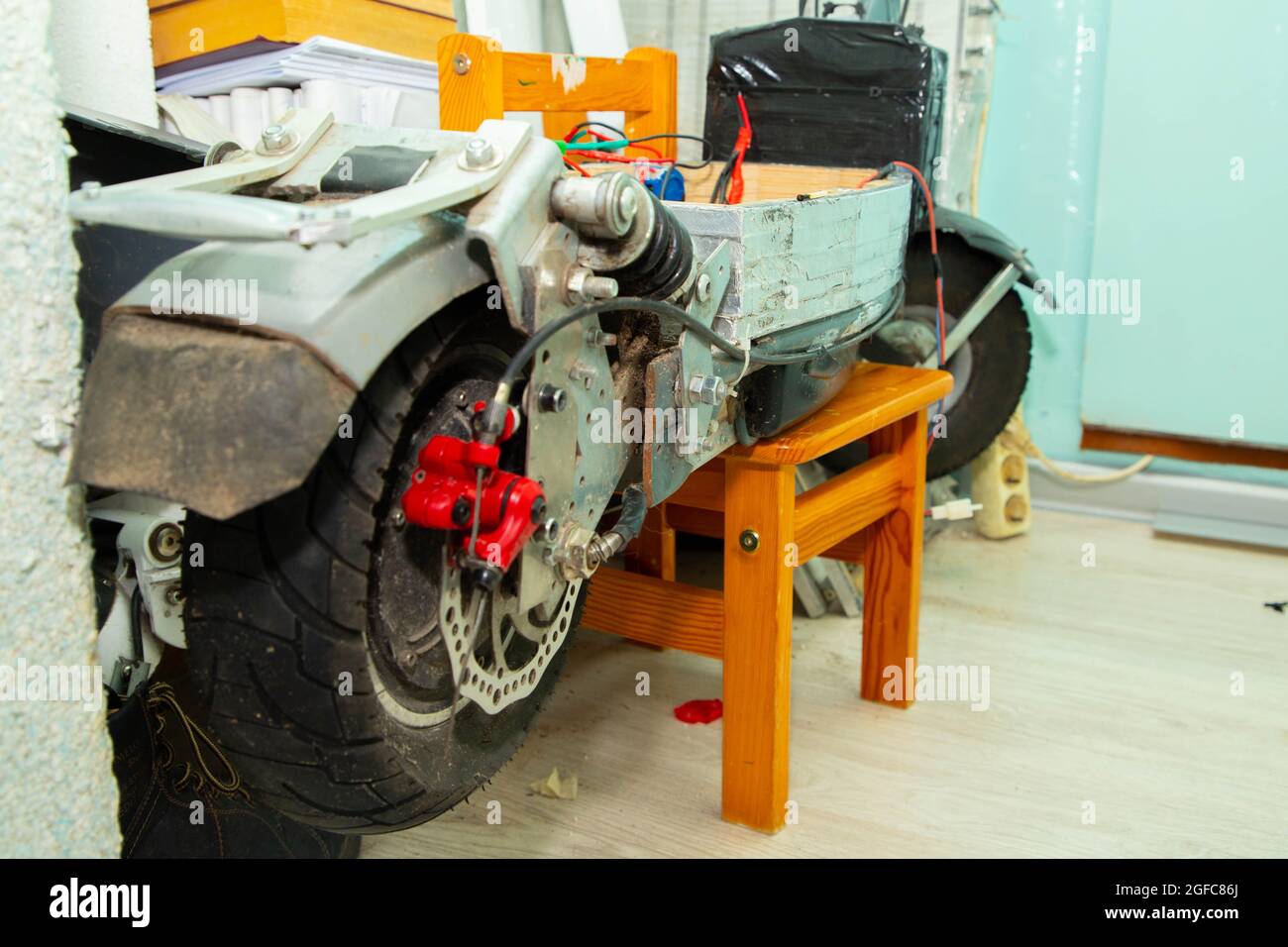 disassembled electric scooter pulled out battery Stock Photo - Alamy