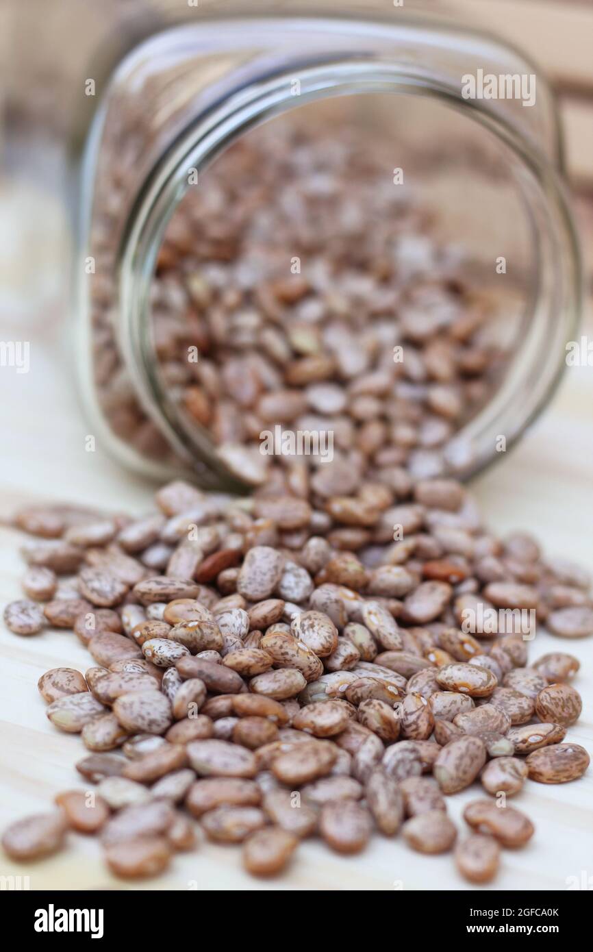 Pinto bean soup hi-res stock photography and images - Alamy