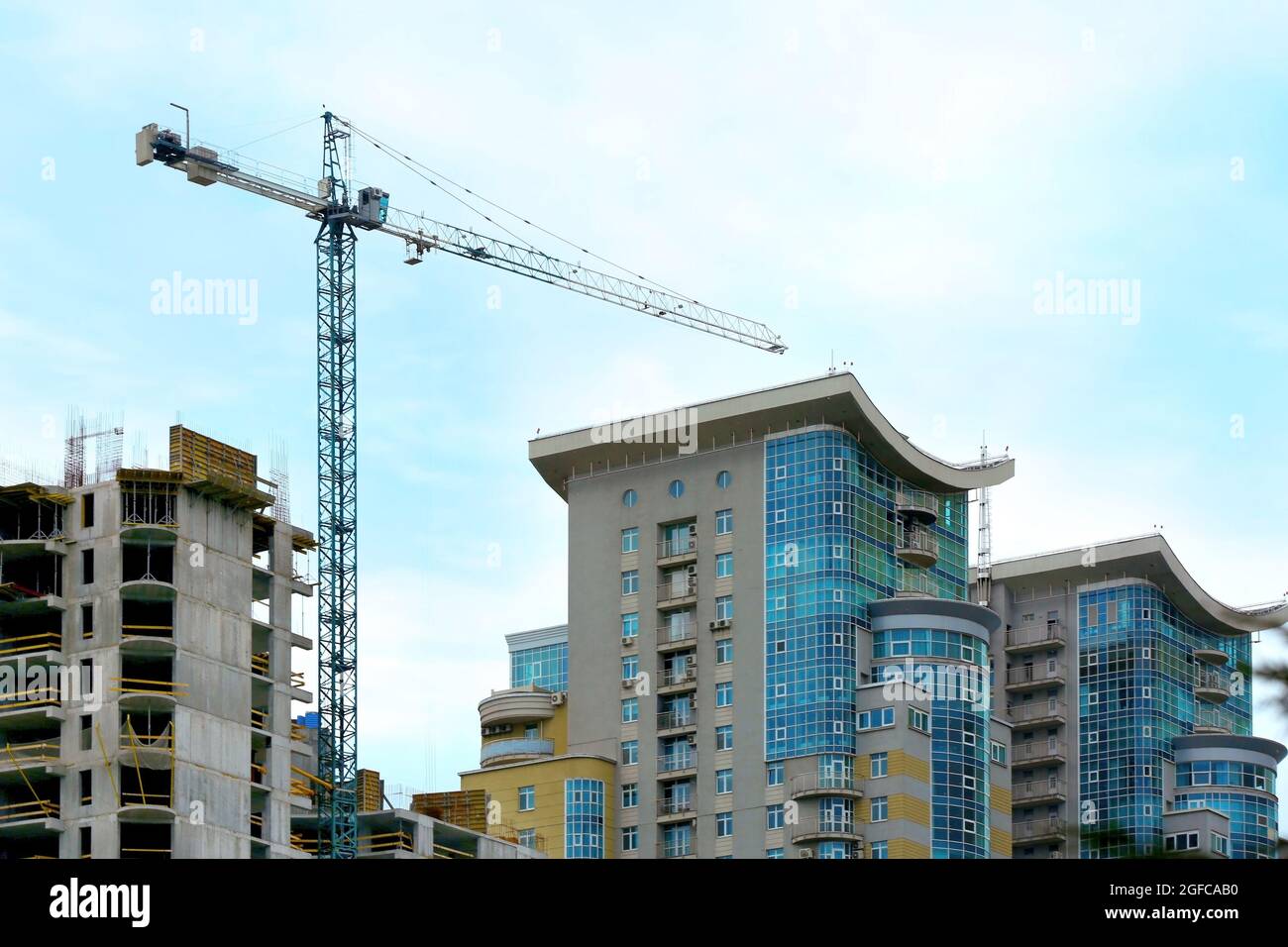 Construction of new building Stock Photo - Alamy