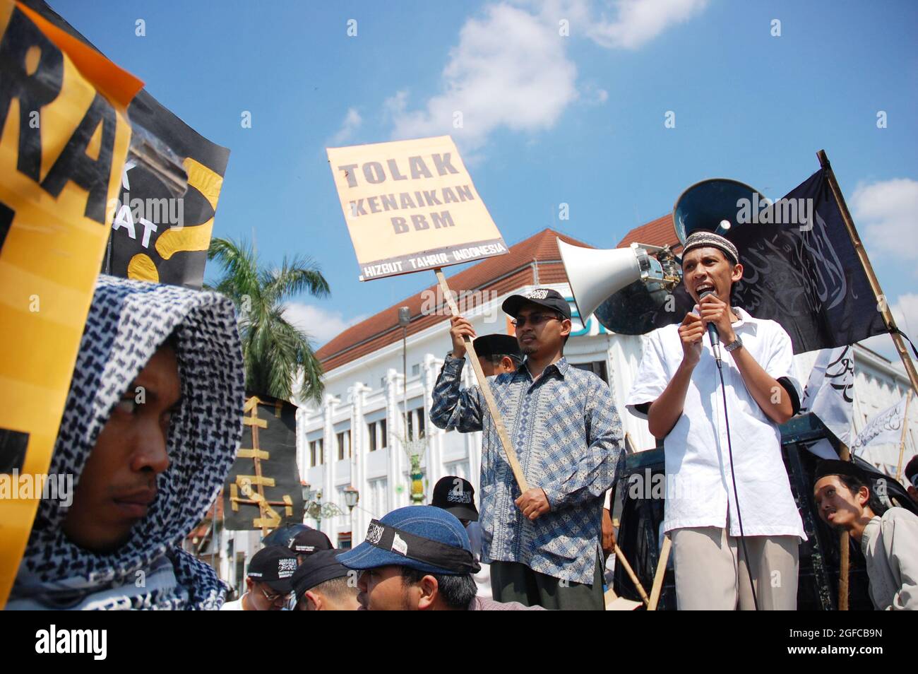 A protest against the Conference of Parties (COP 13) to the United ...