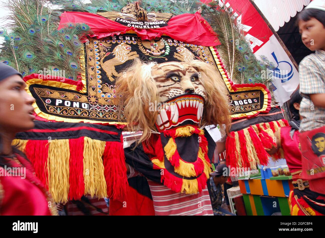 Reog mask hi-res stock photography and images - Alamy