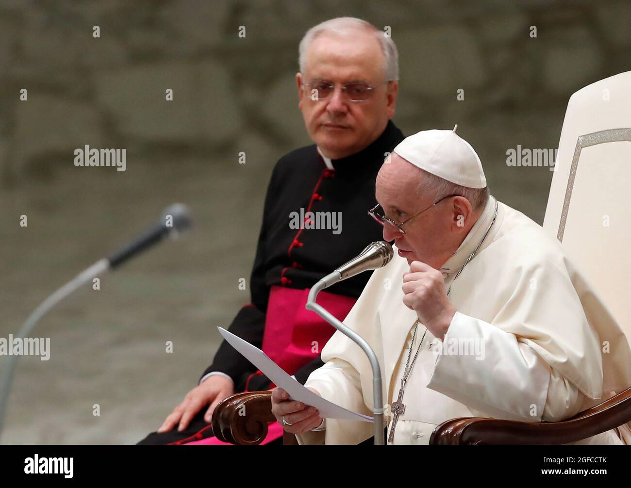 In vatican audience hall hi-res stock photography and images - Alamy