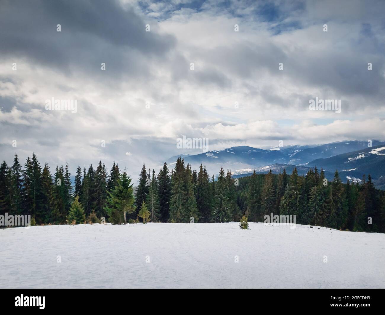 Beautiful landscape snowy mountains hi-res stock photography and images ...