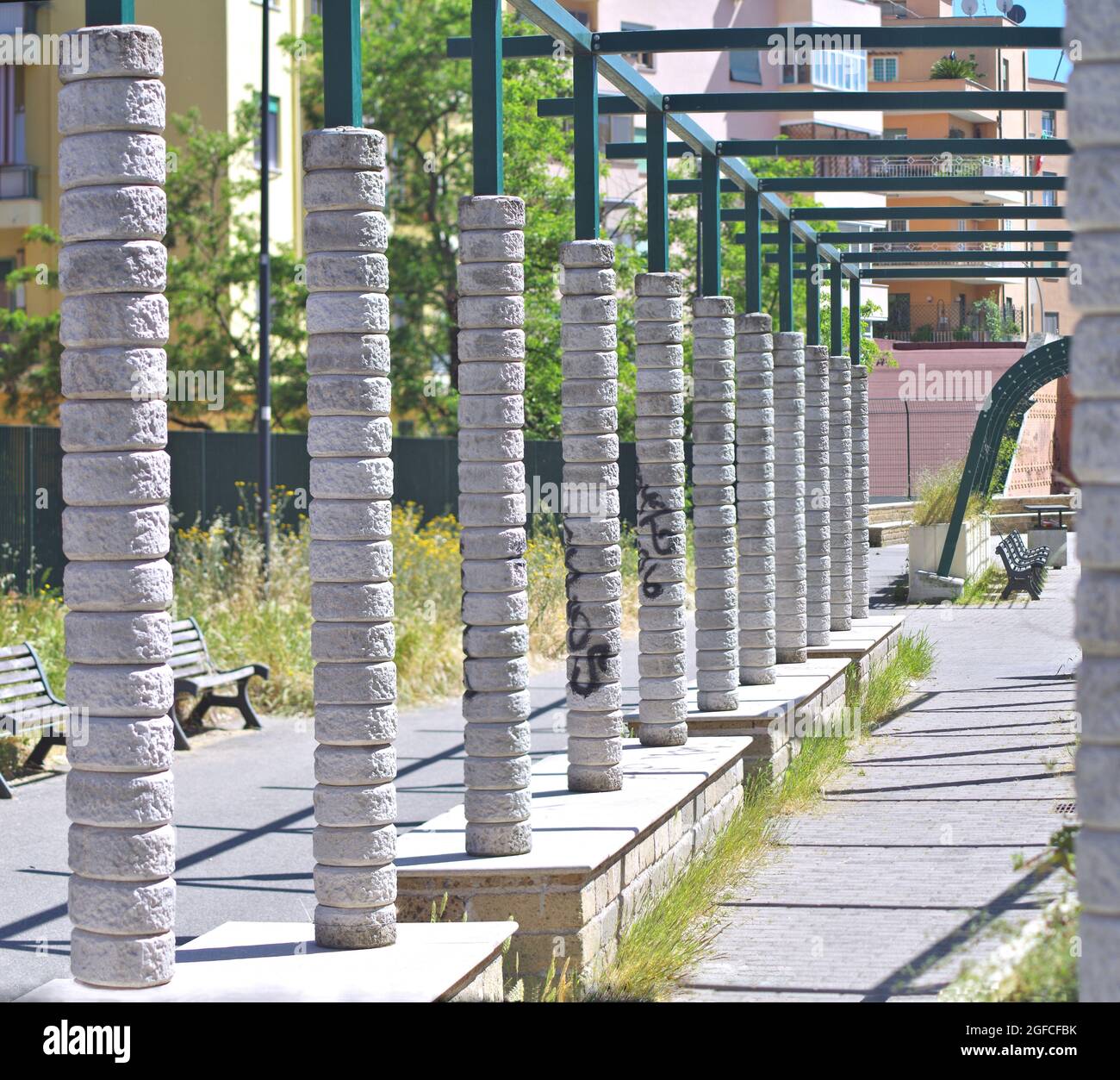 Stone colums hi-res stock photography and images - Alamy