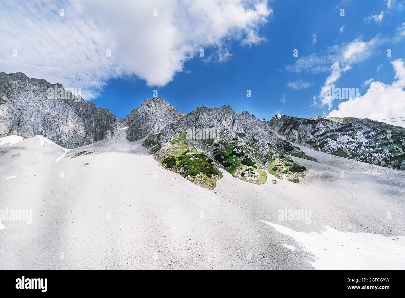 Sunny world hi-res stock photography and images - Alamy