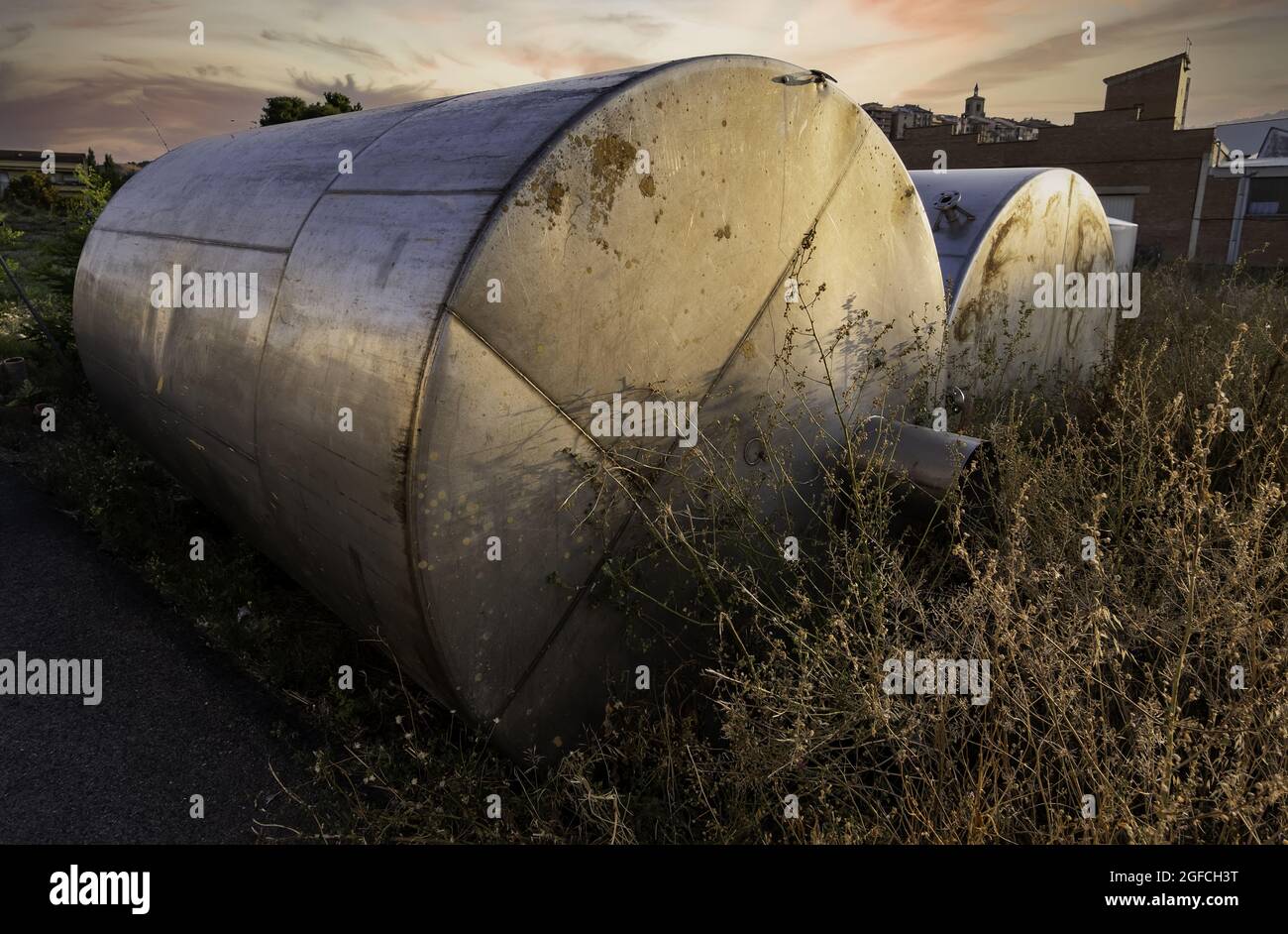 Old farm gas tanks hi-res stock photography and images - Alamy