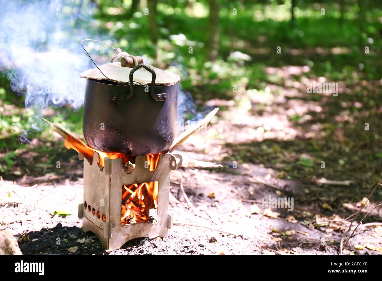 Cooking in the nature Stock Photo - Alamy