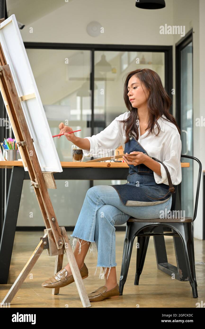 Occupation female hi-res stock photography and images - Alamy