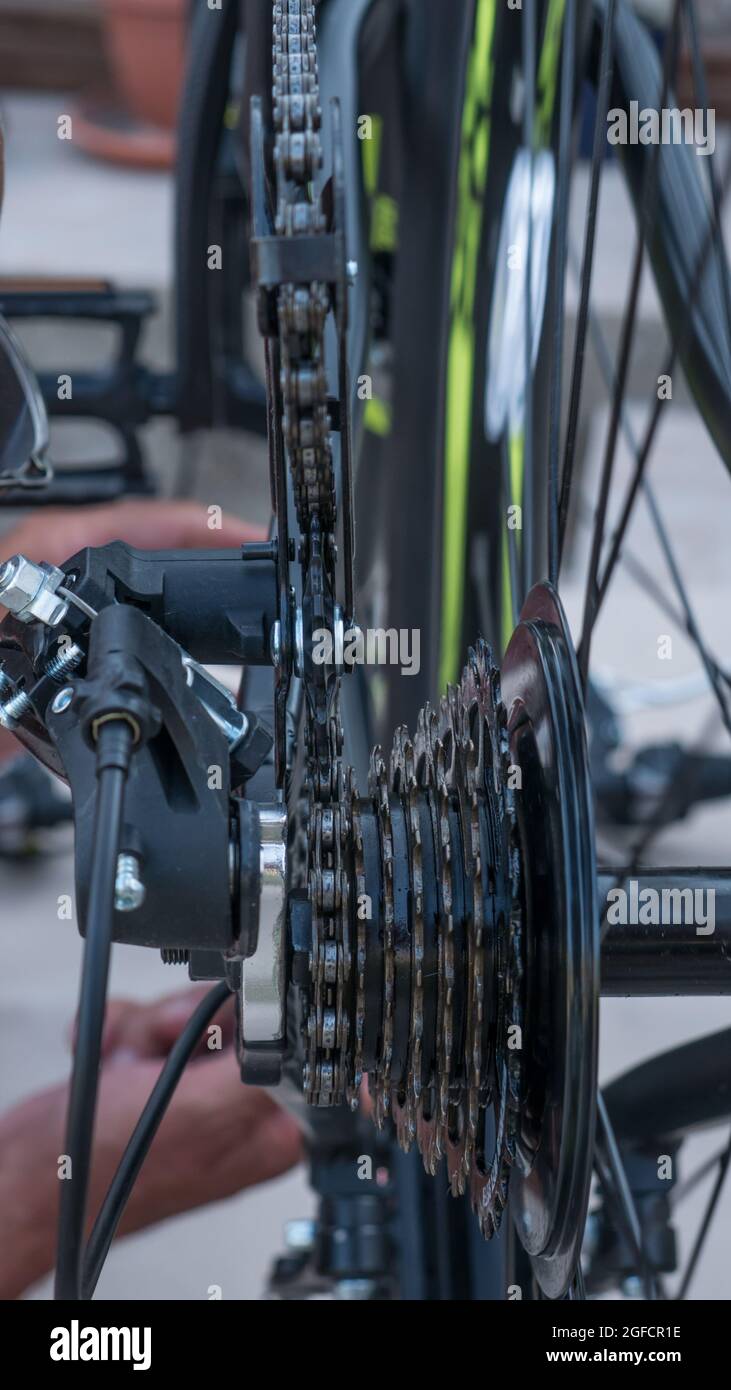 Silver mtb hi-res stock photography and images - Alamy