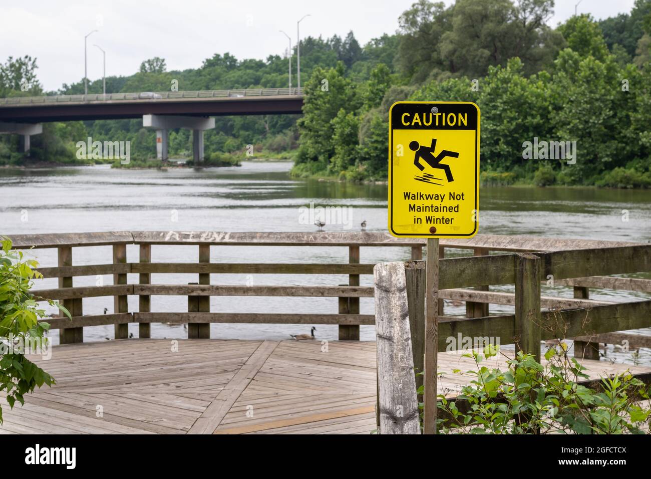 Caution walkway not maintained in winter sign leading to observation ...