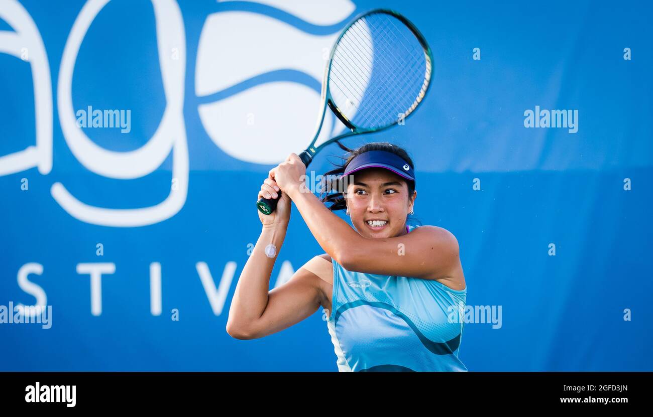 Aldila sutjiadi hi-res stock photography and images - Alamy