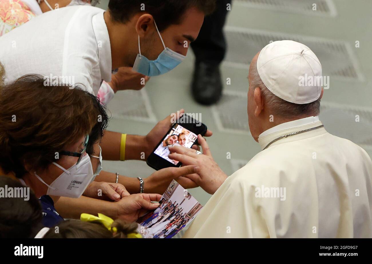 Vatican City, Vatican. 25th Aug, 2021. Pope Francis blesses a picture ...