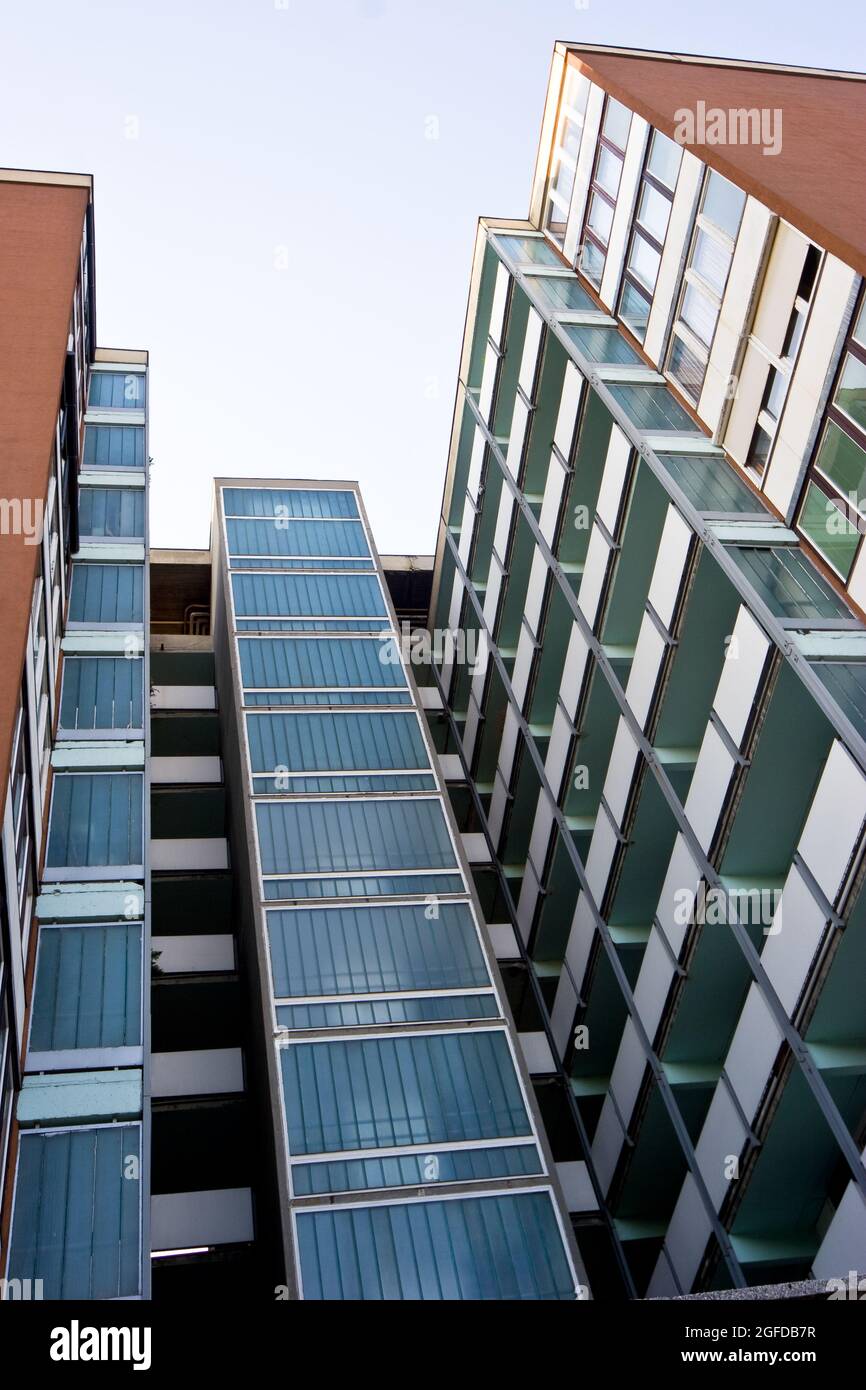 Multi storey house hi-res stock photography and images - Alamy