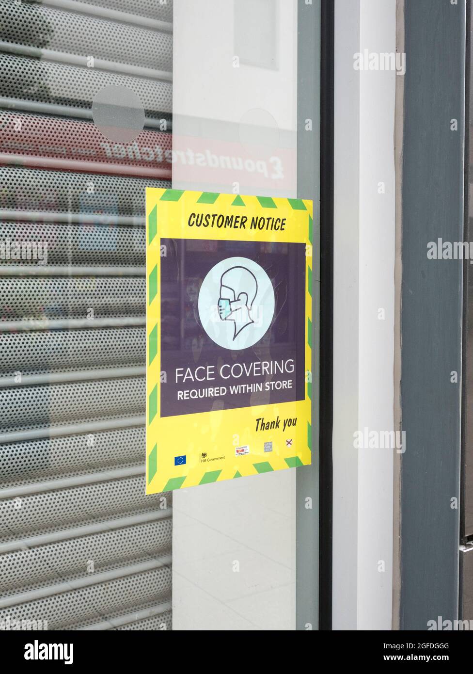 Notice sign signs retail shops hi-res stock photography and images - Alamy