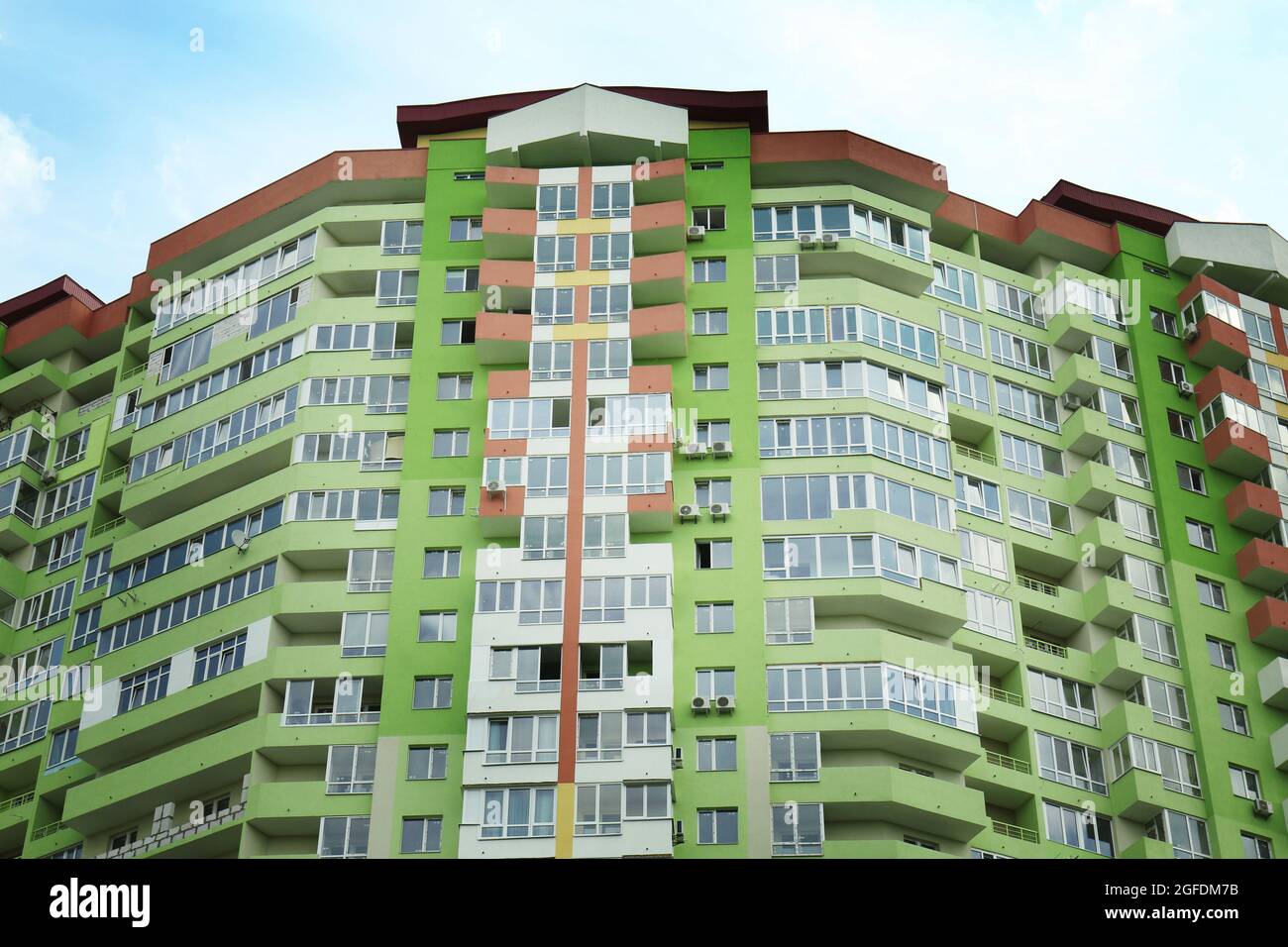 Modern living building Stock Photo - Alamy