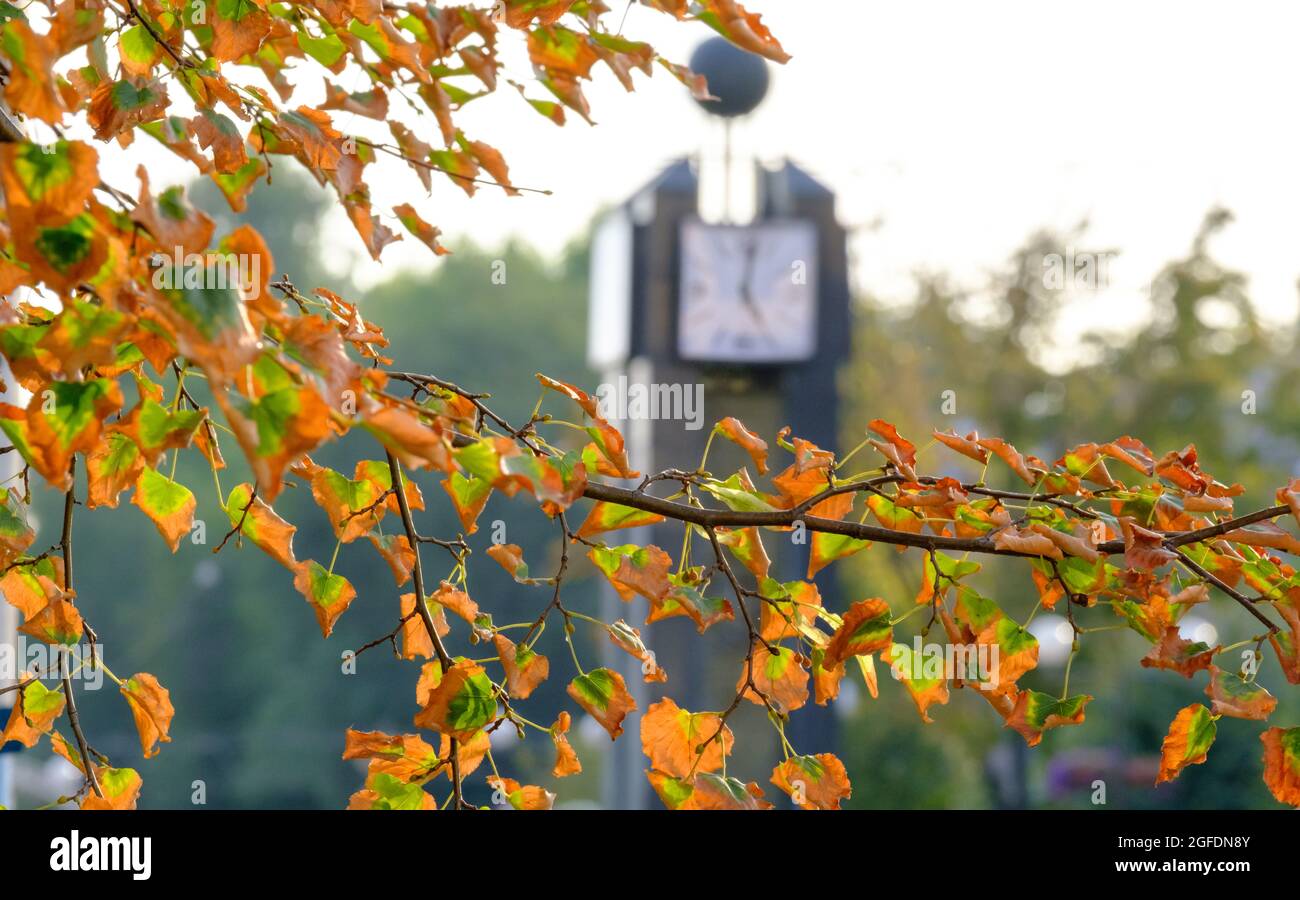 Abstract clocks hi-res stock photography and images - Alamy