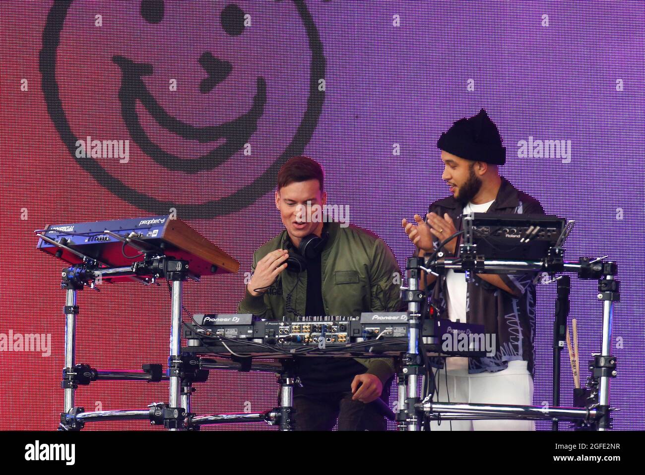 Joel corry jax jones hi-res stock photography and images - Alamy