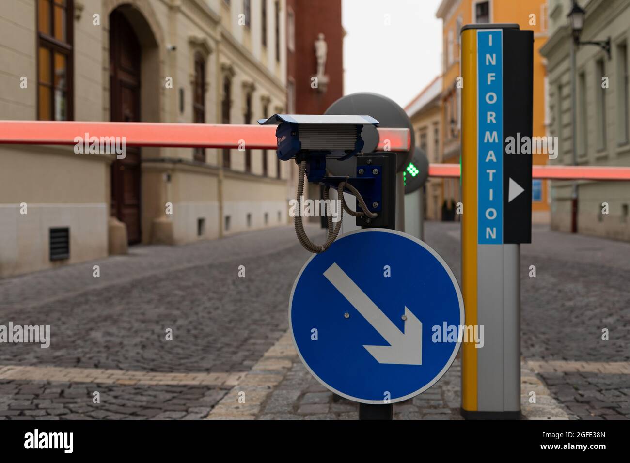 Automatic car park barrier hi-res stock photography and images - Alamy