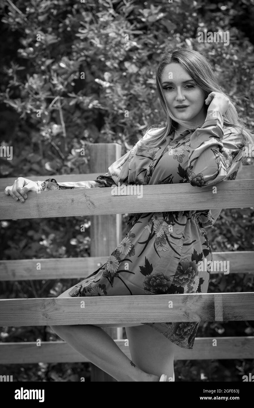 Mick Roach Photographer, Therapy Through A Lense, Hangman Entertainment ...