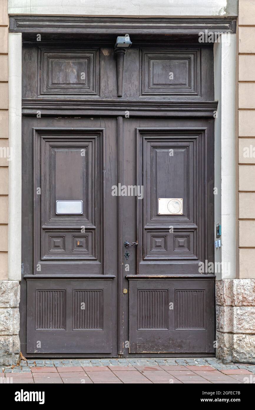 Closed Big Brown Double Doors House Entrance Stock Photo - Alamy