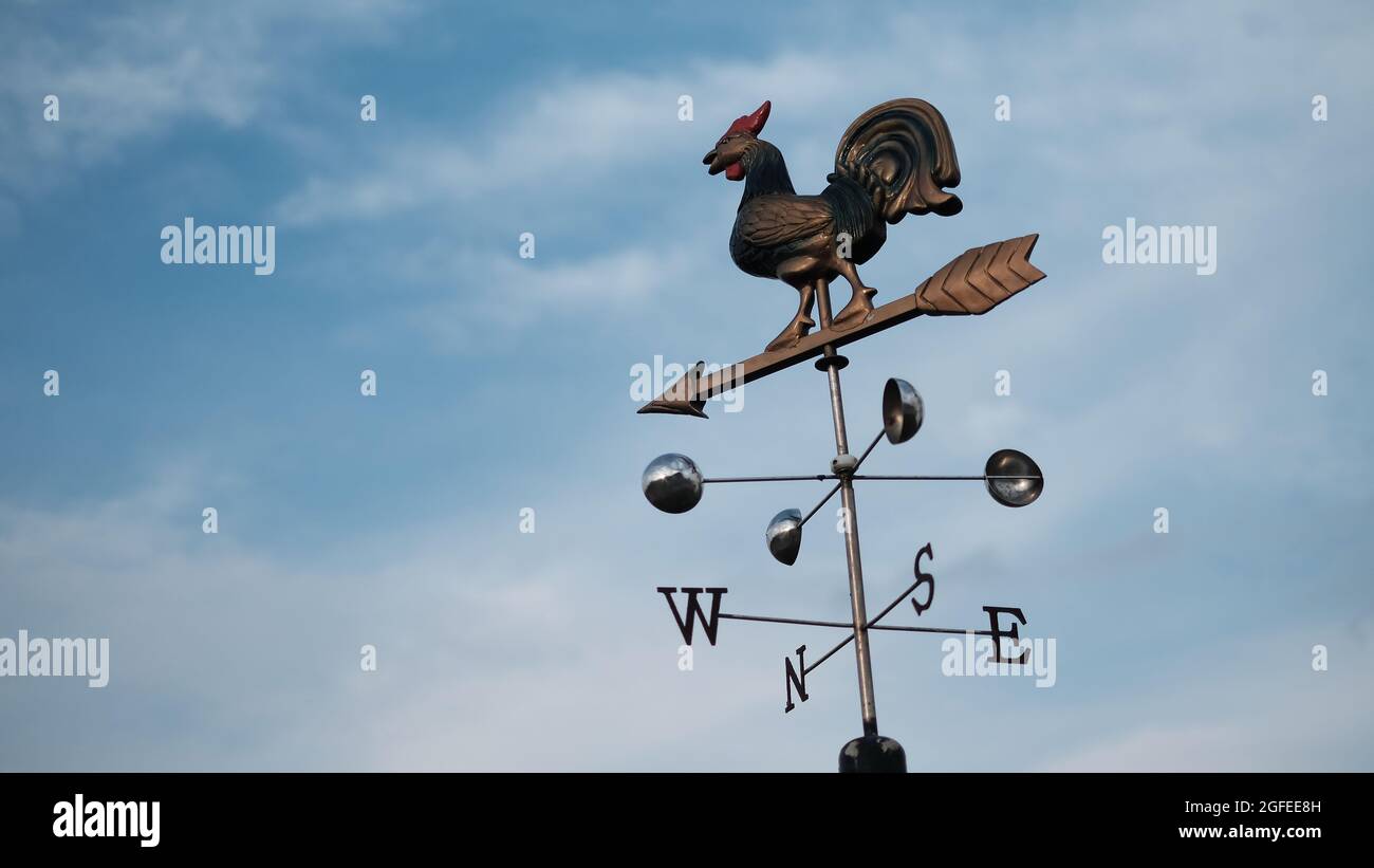 Rooster compass hi-res stock photography and images - Alamy