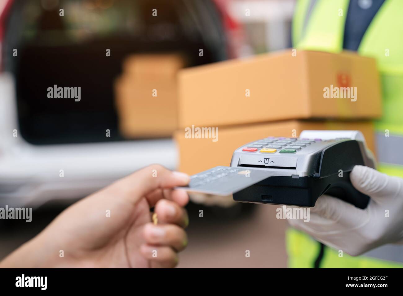 Manual credit card machine hi-res stock photography and images - Alamy