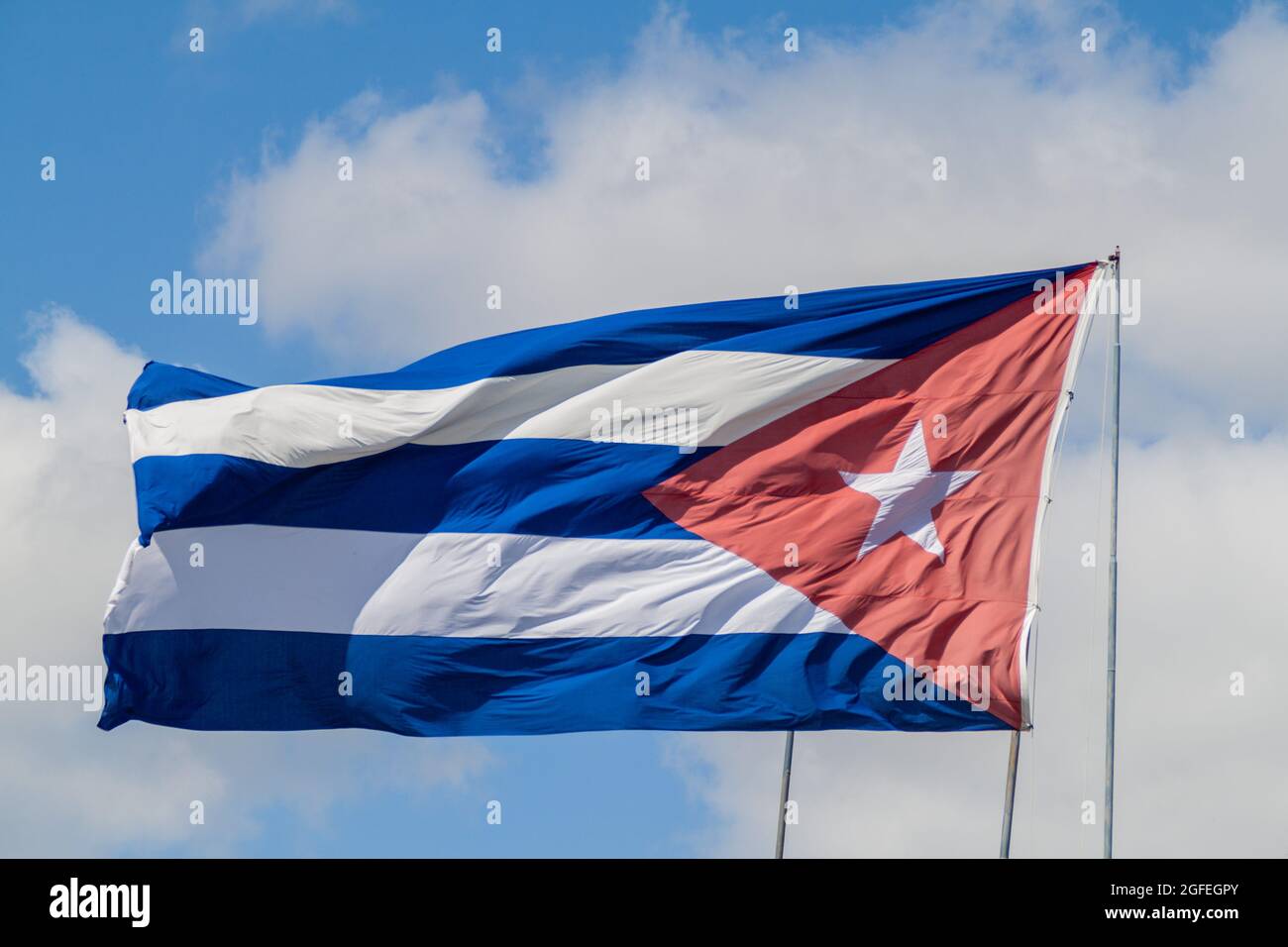 Cuban flag at Che Guevara monument in Santa Clara, Cuba Stock Photo - Alamy