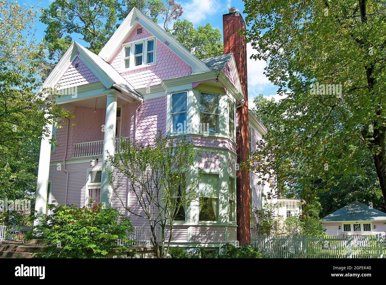 Victorian house exterior hi-res stock photography and images - Alamy